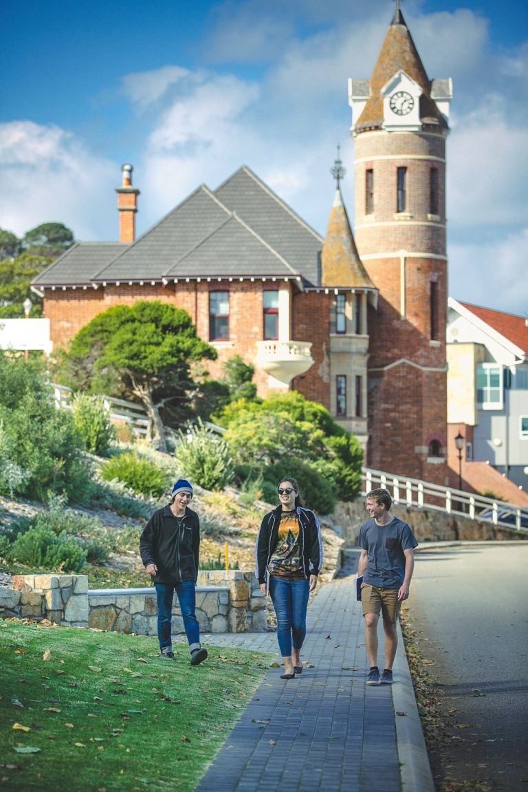 南十字星大學 - Southern Cross University of Australia (SCU) – 成達澳洲留遊學、打工度假代辦中心